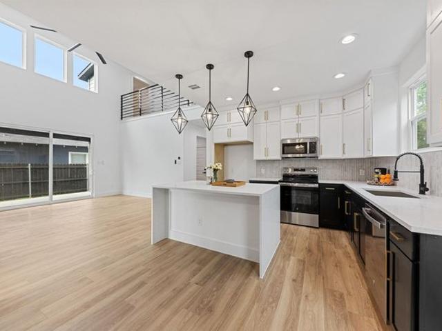 1604 Marburg St, Dallas, TX 75215