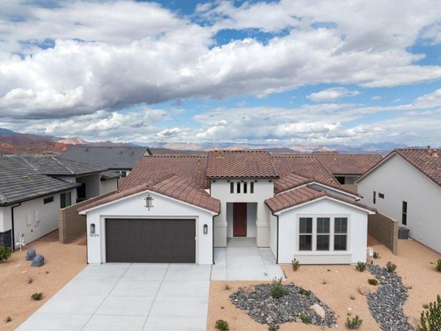 1604 N Ascent St Unit 145, Washington, UT 84780