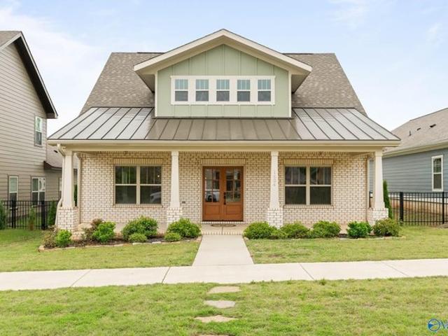 1604 Nordic St NE, Huntsville, AL 35811