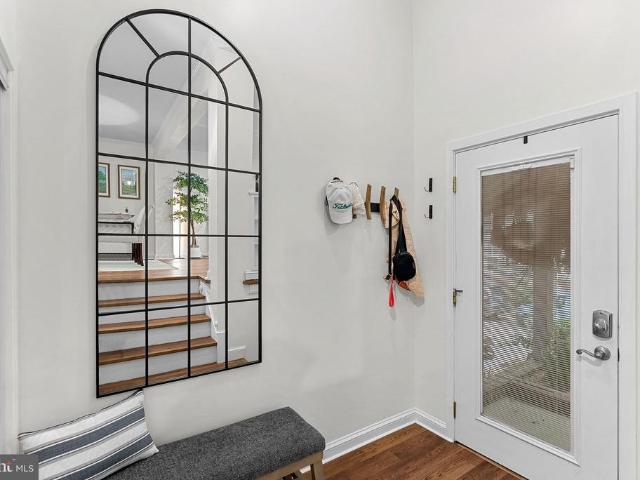 1604 Apricot Court