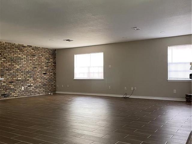 1604 Colony Place