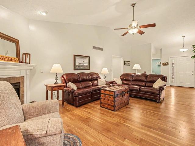 1604 Creekview Drive