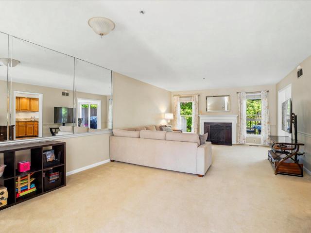 1604 E General Howe Drive