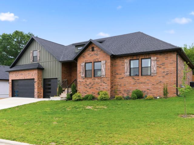 1604 E Silo Ridge Drive