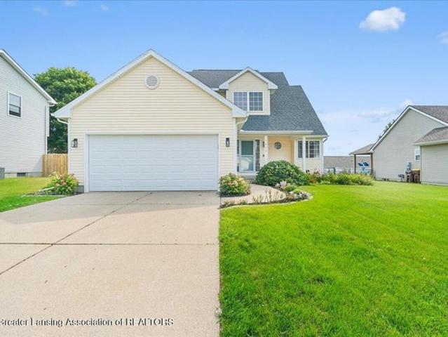 1604 Holbrook Rd, Holt, MI 48842