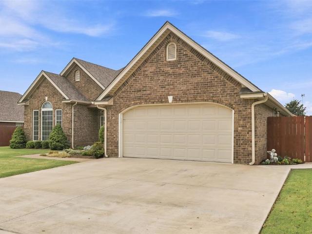 1604 Lakeview Drive