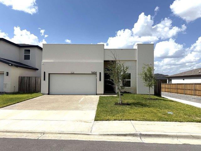 1604 Latigo Loop, Laredo, TX 78046
