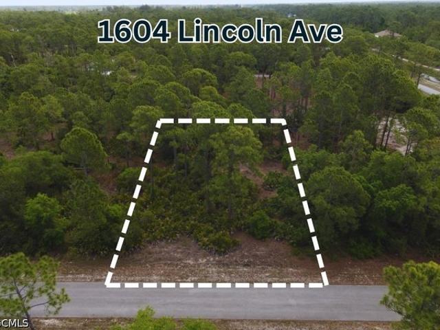 1604 Lincoln Ave, Lehigh Acres, FL 33972