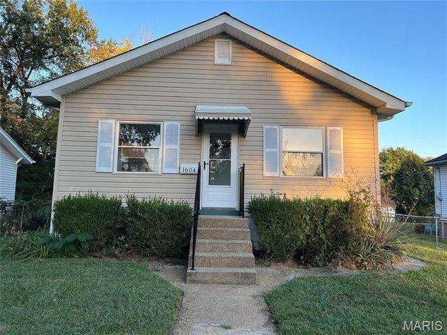 1604 Quendo Ave, University City, MO 63130