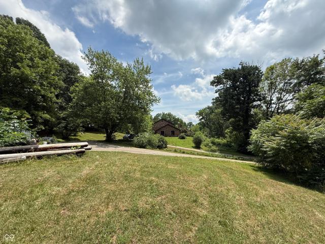1604 State Road 252 Road