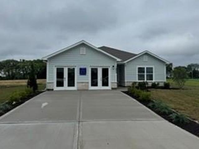 1604 SW 9th St, Oak Grove, MO 64075
