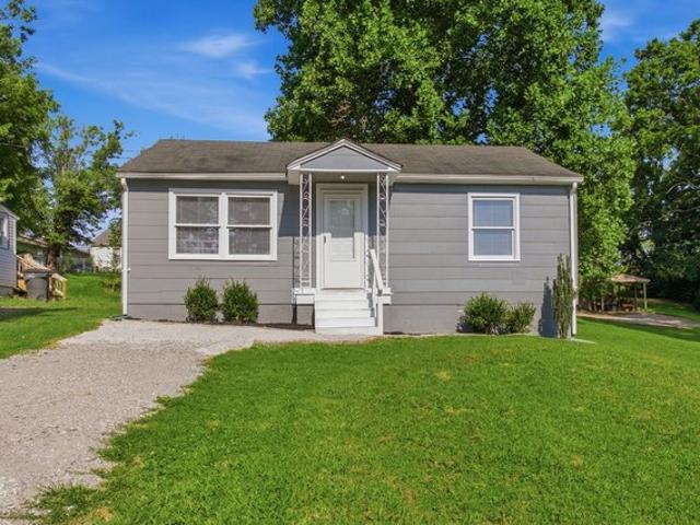 1604 S High St, Columbia, TN 38401