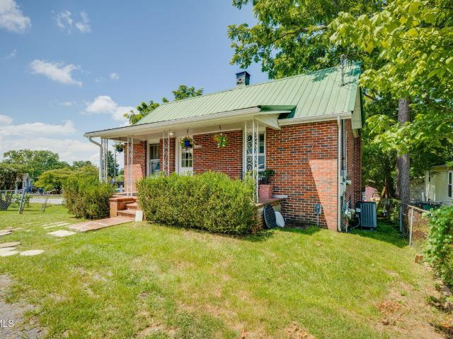 1604 Saint John Street