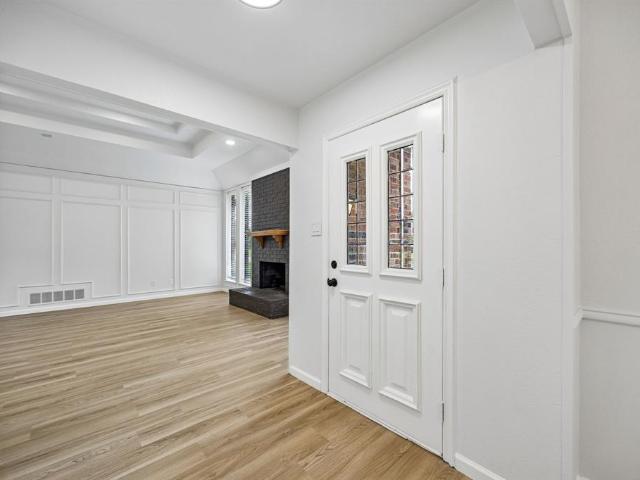 1604 Shadow Moss Way