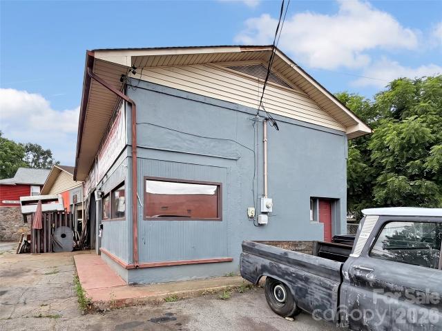 1604 South Main Street