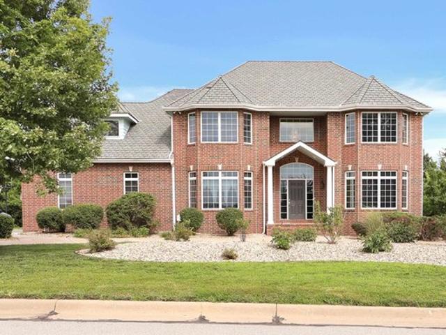 1604 Wyndham Heights Dr, Manhattan, KS 66503