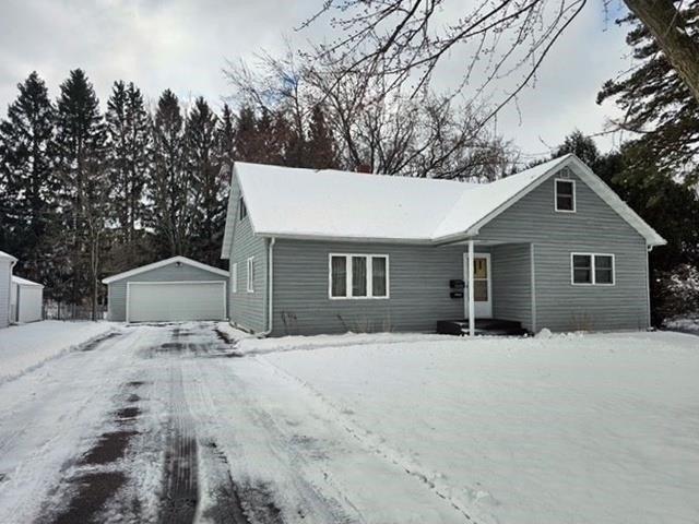 1604 W 7th St, Marshfield, WI 54449