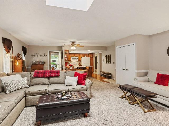1604 W Kilgore Road