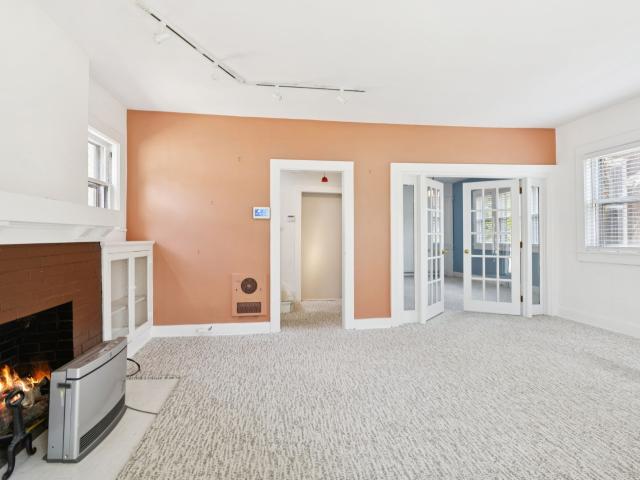 1604 17th Ave S