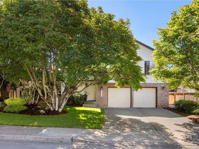 16050 NW Somerset Dr, Beaverton, OR 97006