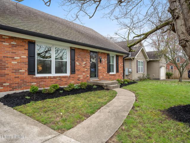 1605 Military Ave