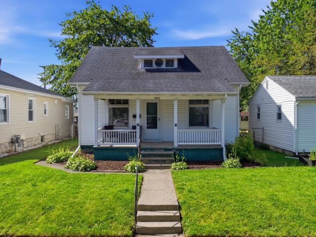 1605 Adams Street