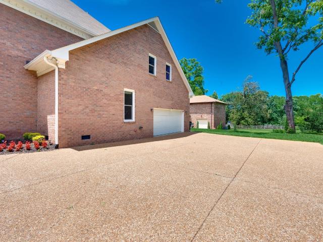 1605 Ardenwood Ct, Nashville, TN 37215 | MLS #3256