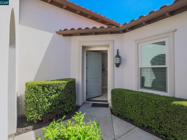 1605 Chianti Ln