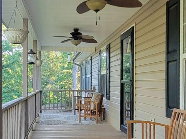 1605 Cody Road