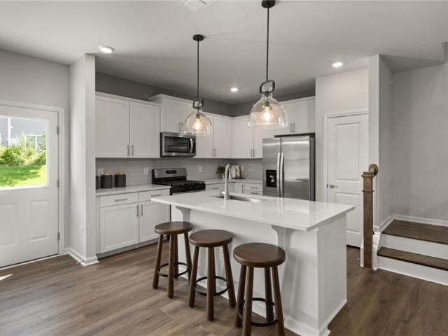 1605 Eckert Lane