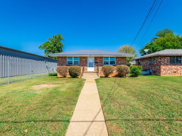 1605 Foust Street