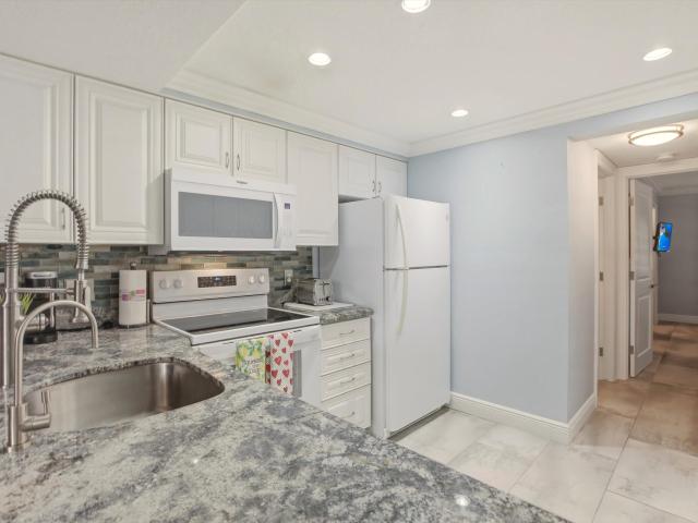 1605 Highway 1, Unit C104, Jupiter, FL 33477 | MLS #R11165