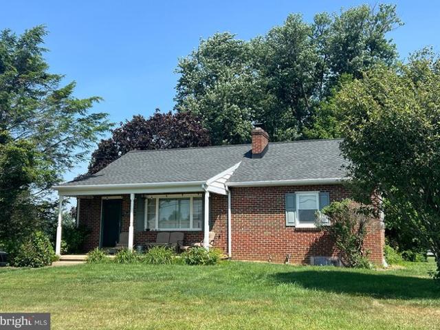 1605 Lime Valley Rd, Strasburg, PA 17579