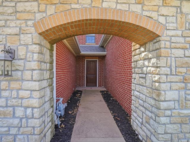 1605 residence dr