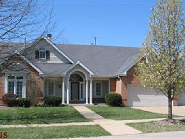 1605 Ridge Bend Dr, Wildwood, MO 63038