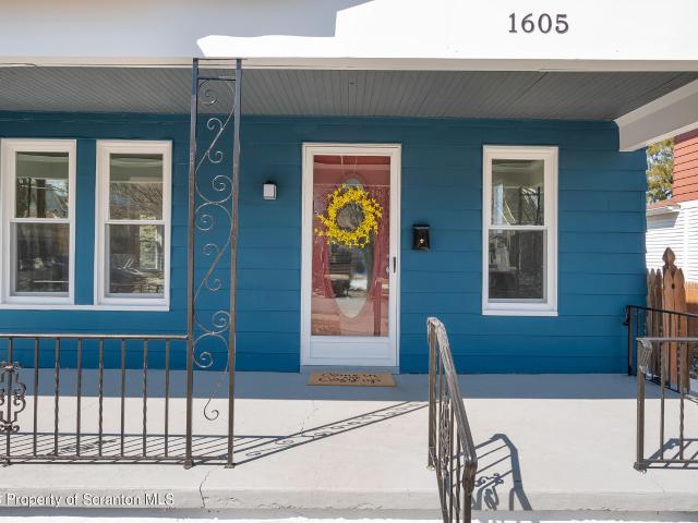 1605 Roosevelt St, Dunmore, PA 18512 | MLS #23 2766 | Compass