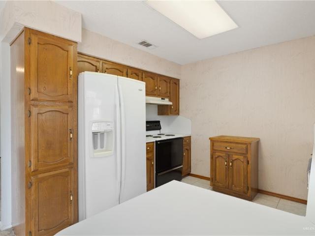 1605 Sun Street