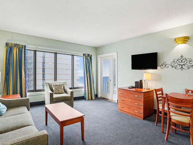 1605 S Ocean Blvd. 810