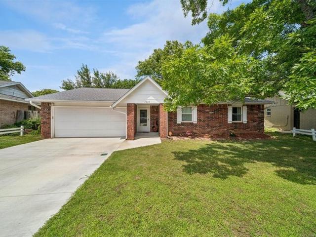 1605 S Pine Ave, Broken Arrow, OK 74012