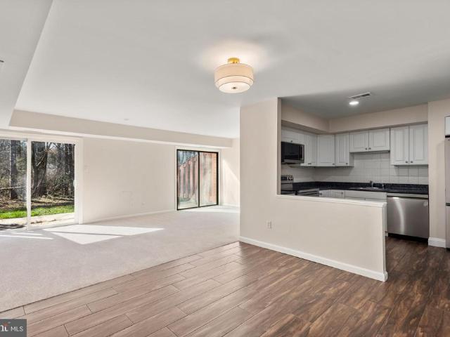 1605 Worthington Drive # 1605
