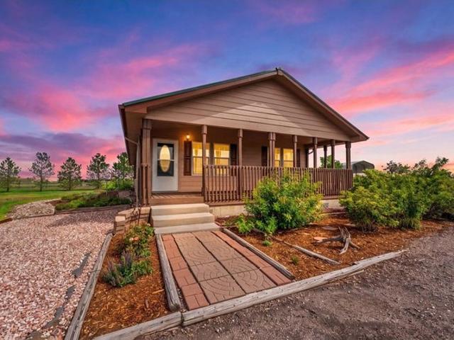 16060 Mystic Ln, Strasburg, CO 80136
