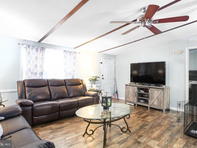 16064 Chester Lane