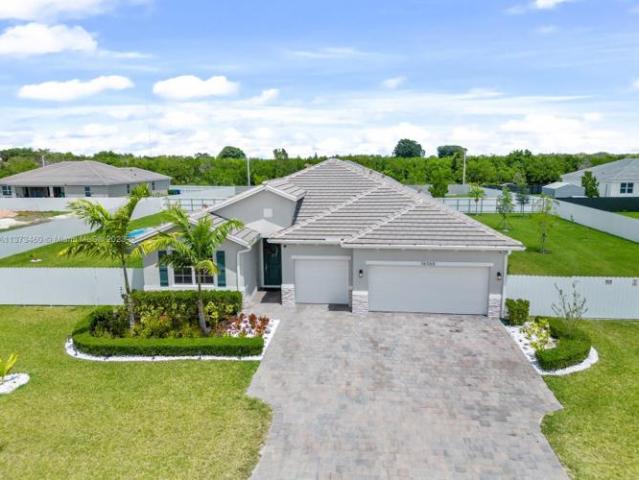 16065 277th St SW, Miami, FL 33032
