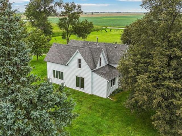 16065 th Ave, Nevada, IA 50201