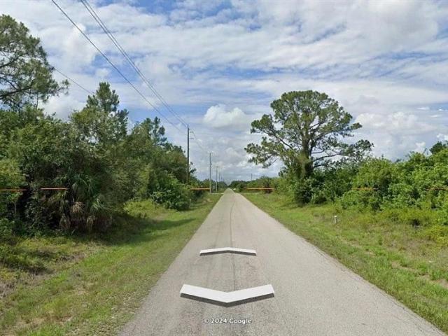 1606 Moore Ave, Lehigh Acres, FL 33972 | MLS #O6393