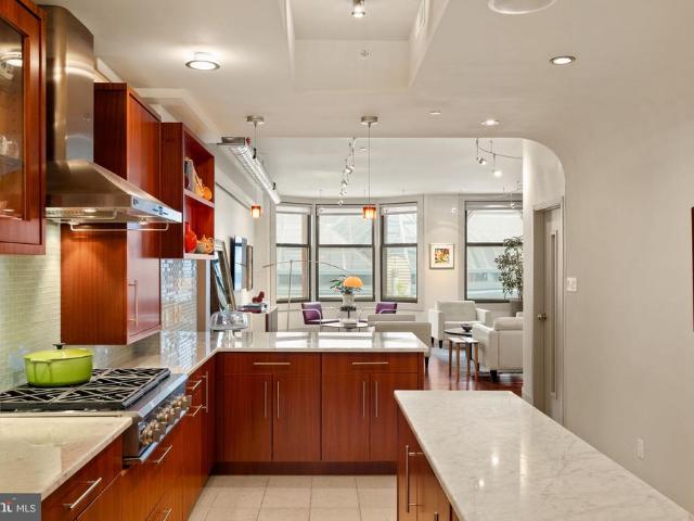1606 Chestnut Street # 2