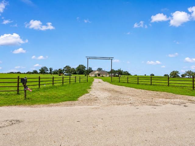 1606 County Road 216