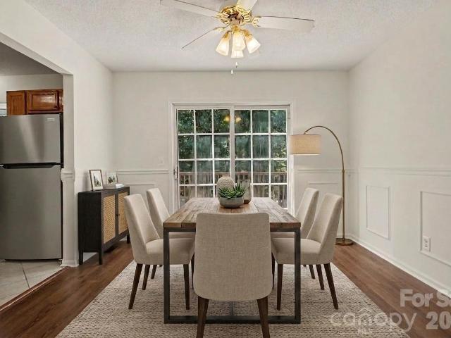 1606 Dendy Lane