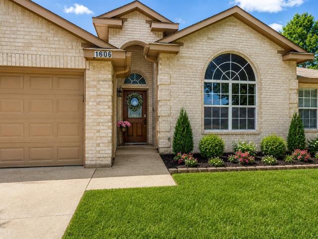1606 Fern Drive