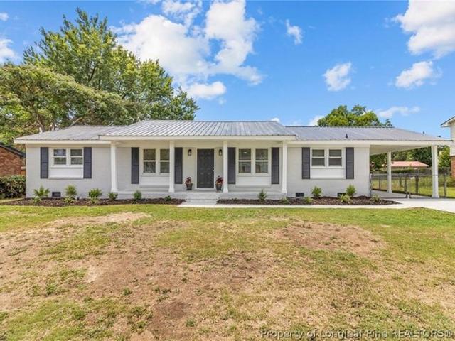 1606 Grandview Dr, Fayetteville, NC 28314